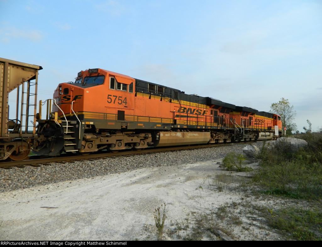 -BNSF 5754-